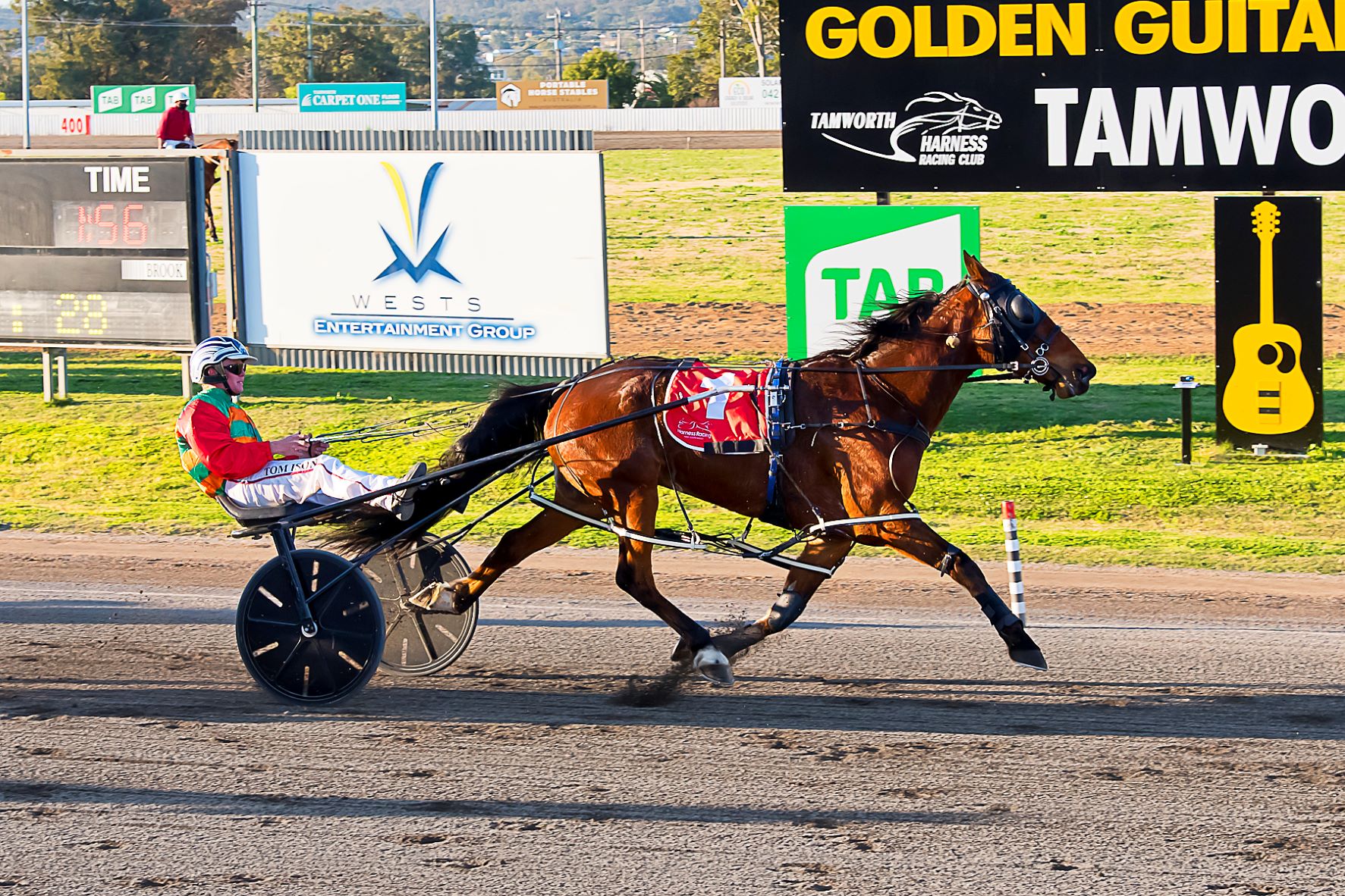 Four winners . . . and a mouthful of dirt | National Trotguide